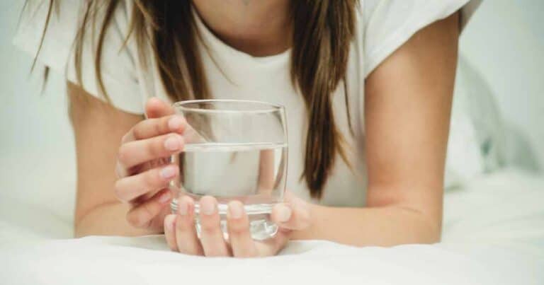 How to Blow Your Nose Correctly - Allergy & Asthma Network