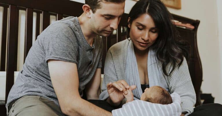 Infant Anaphylaxis: Causes, Symptoms, and Treatment Guide - Allergy ...